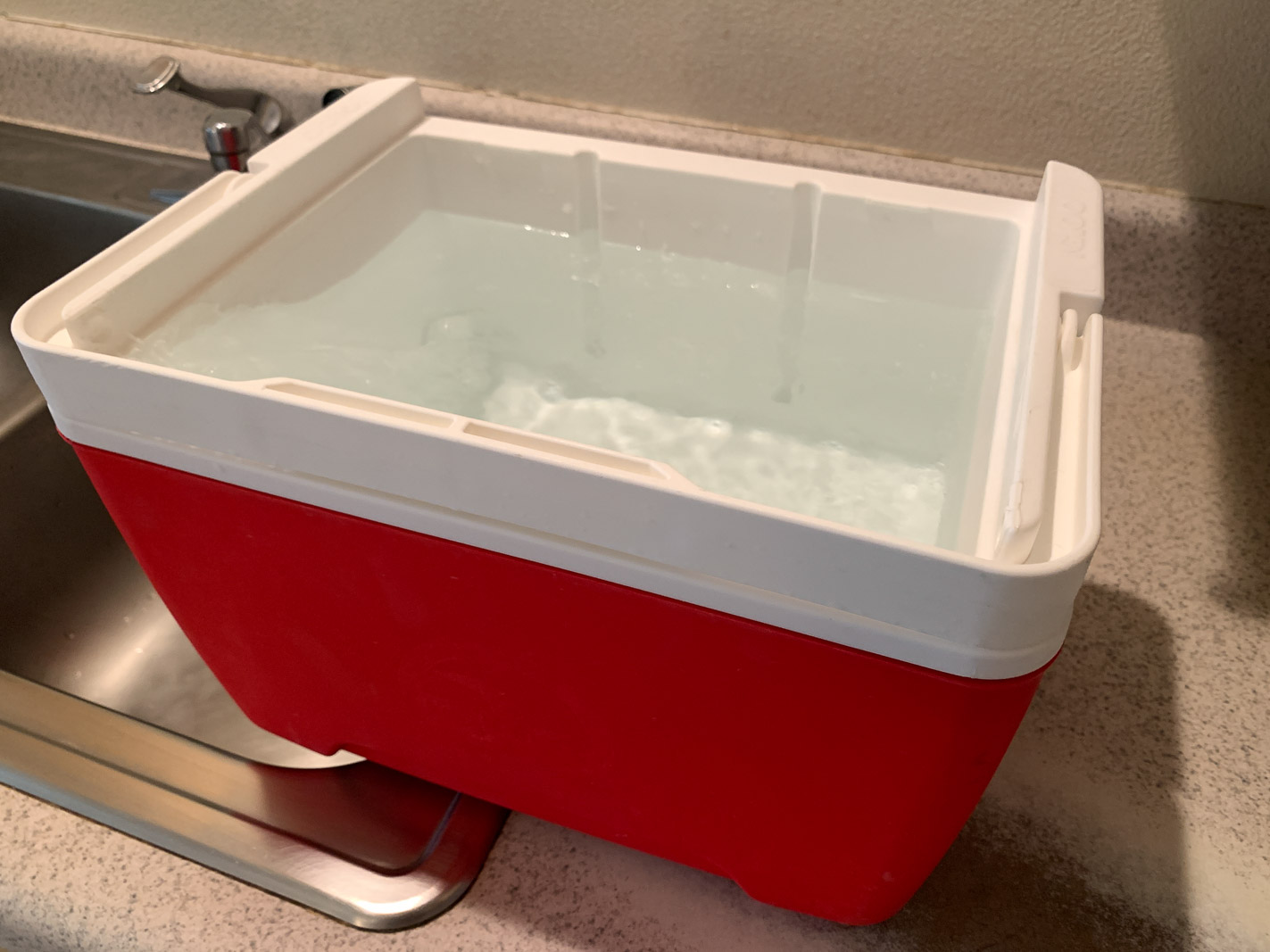 How to Make Clear Ice Cubes for Cocktails: The Ultimate Guide